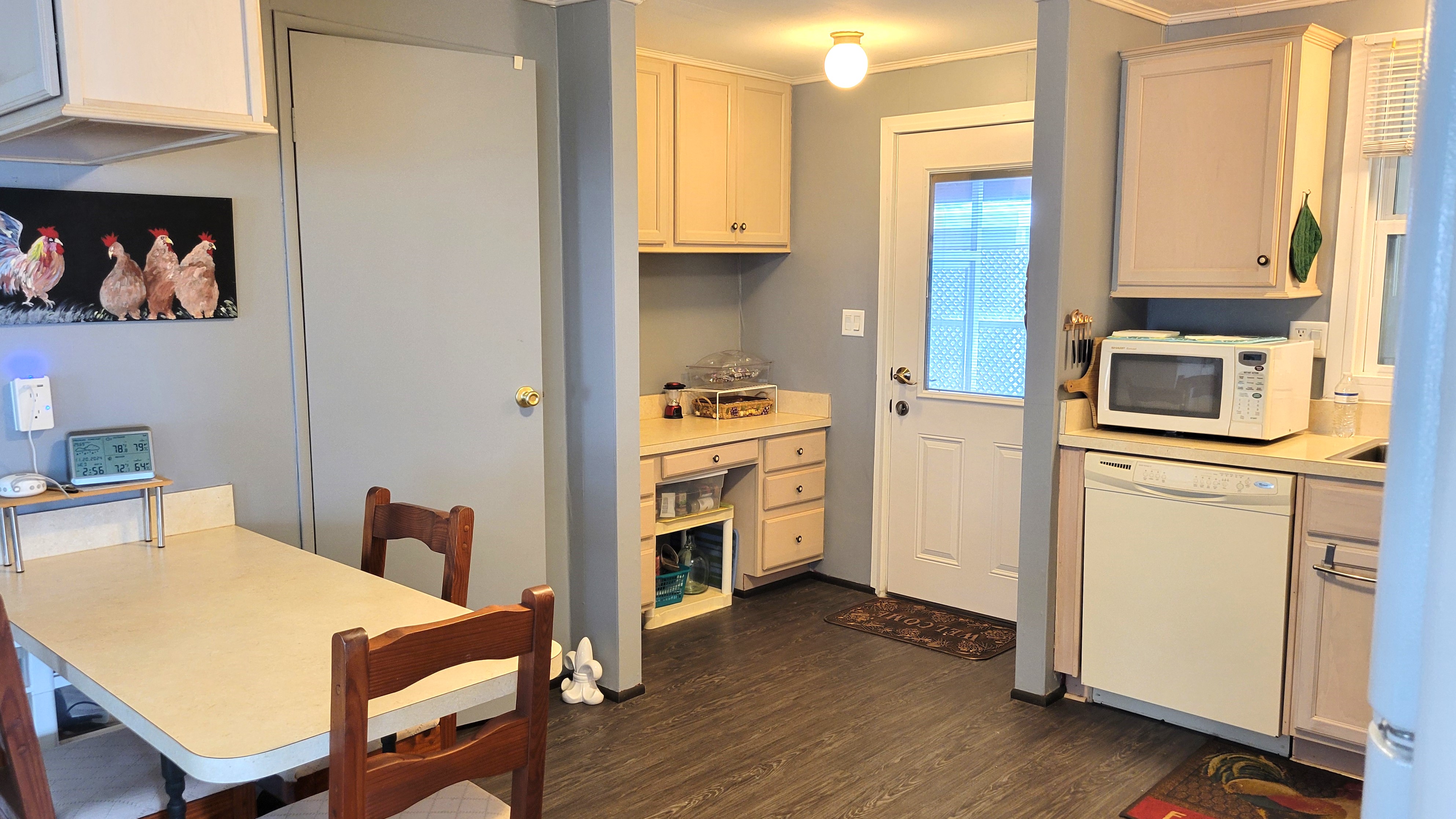 10 513 Kitchen – Lake Region Village